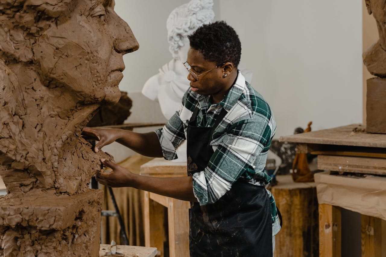David Saroni: Capturing Life in Stone - Year Tearm